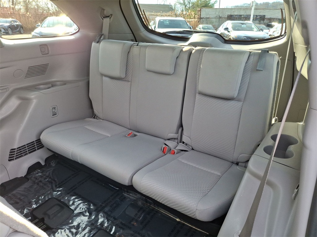 Used 2019 Toyota Highlander in Watertown CT | 5TDBZRFHXKS953640 ...