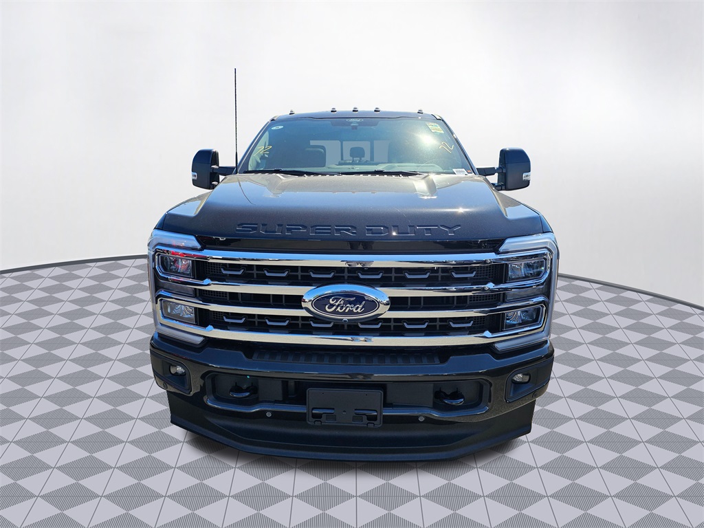 New 2025 Ford F-250SD King Ranch 4D Crew Cab in #T25216 | DigAd Chassis 3