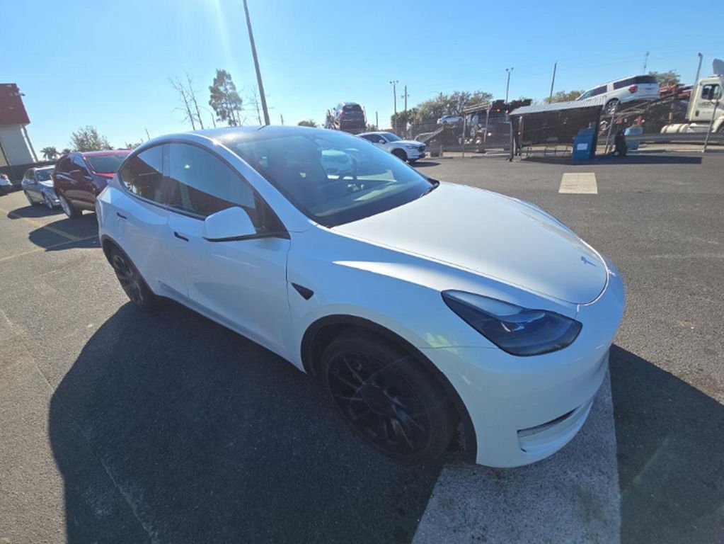 Pre-Owned 2023 Tesla Model Y Long Range 4D Sport Utility in Cleveland ...
